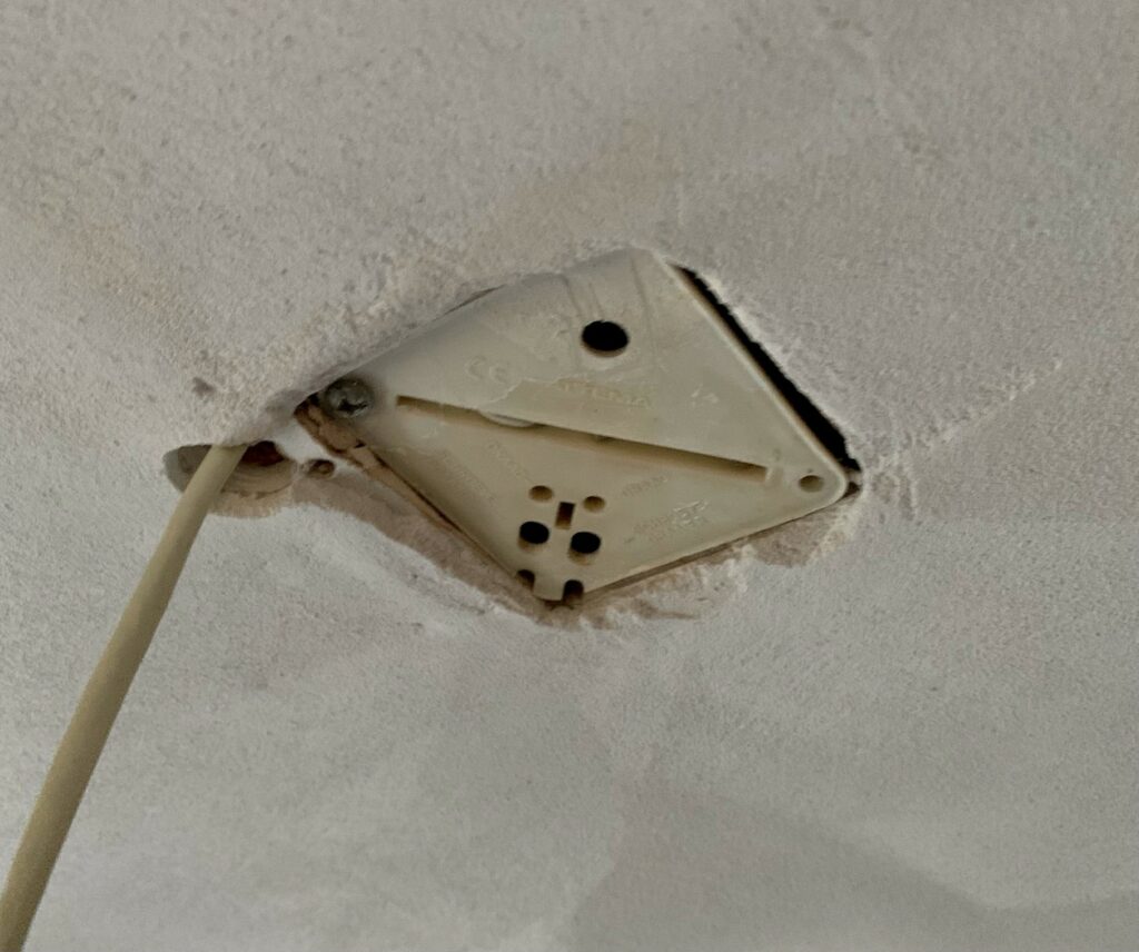 UniFi access point (flush mount) mounting bracket - ThreeDee - Voor al ...